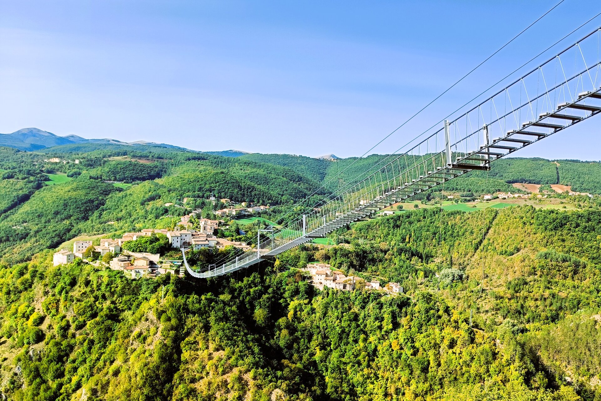 Ponte tibetano di Sellano - Sito ufficiale prenotazione, prezzi e ...